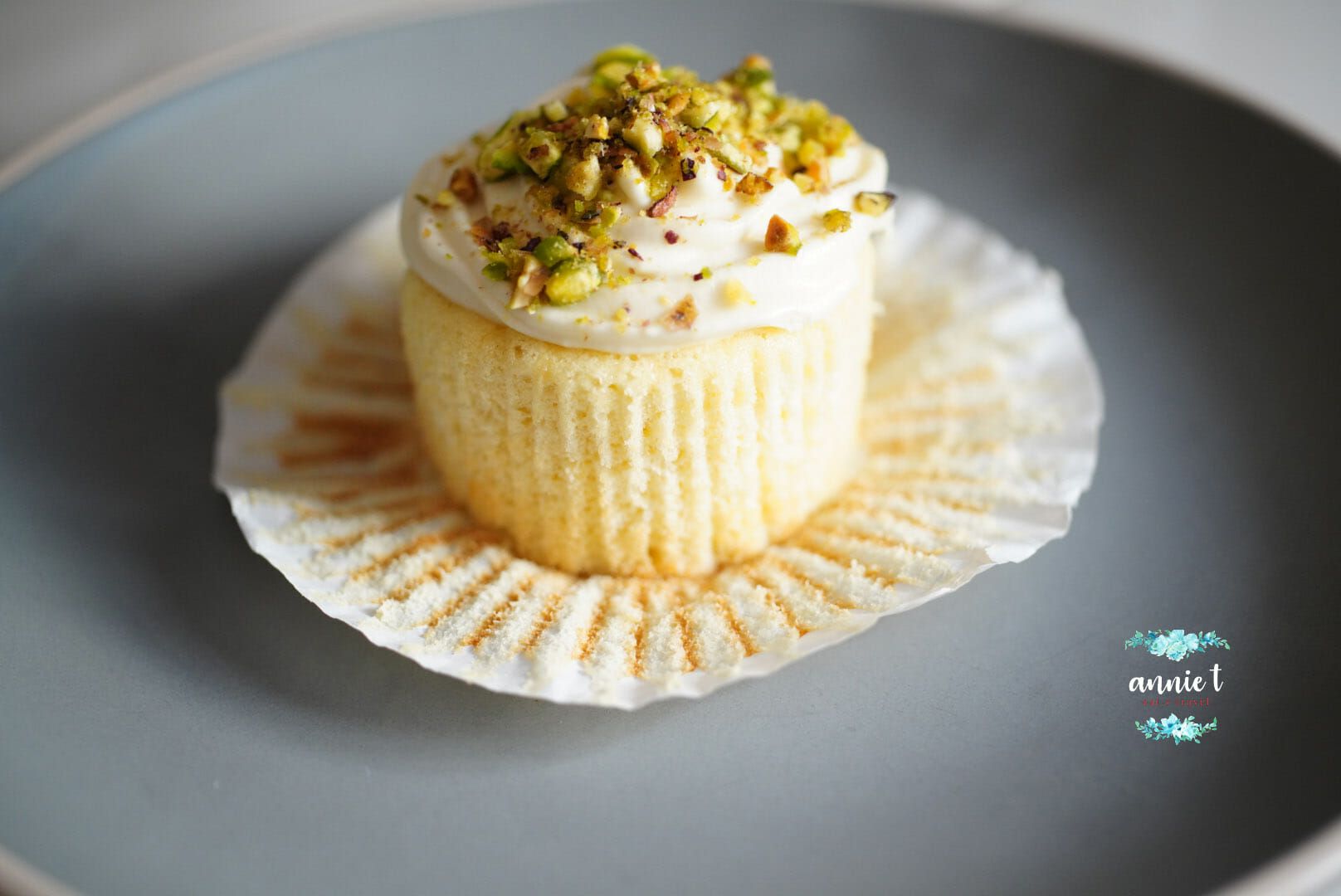 Durian Chiffon Cupcakes Recipe – Annie T Eat Travel